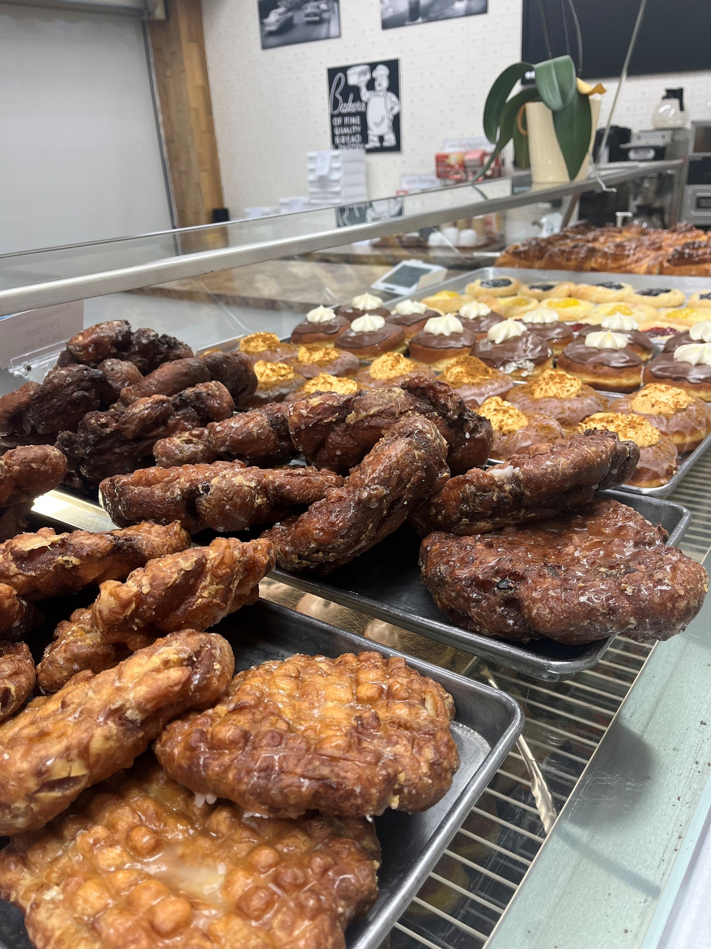 Bakery In Saskatoon | Nutana Bakery | 916 Broadway Ave Saskatoon, SK